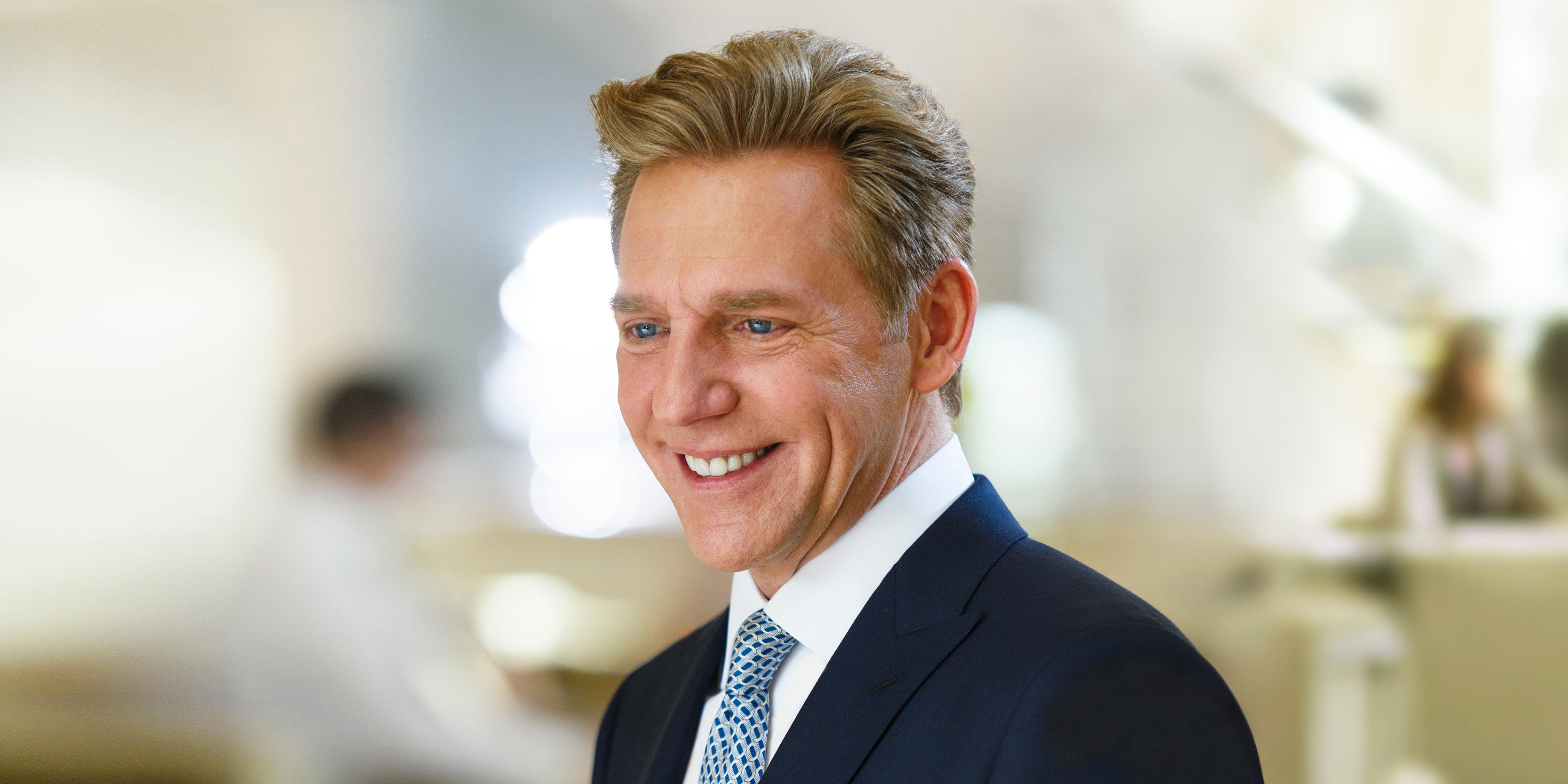 David Miscavige, Vorstandsvorsitzender (COB RTC) | Religious Technology ...