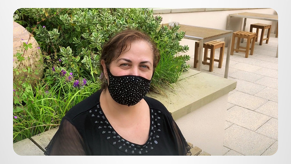 Inma está en una Intersección International @home