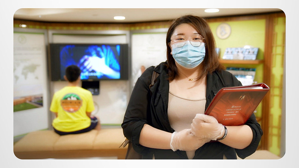 Jia Rong’s Breaking Barriers @home