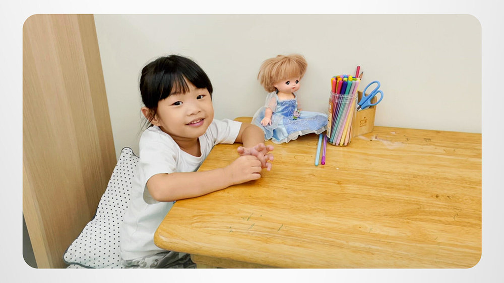 De papieren poppetjes van Yu‑Fan @home