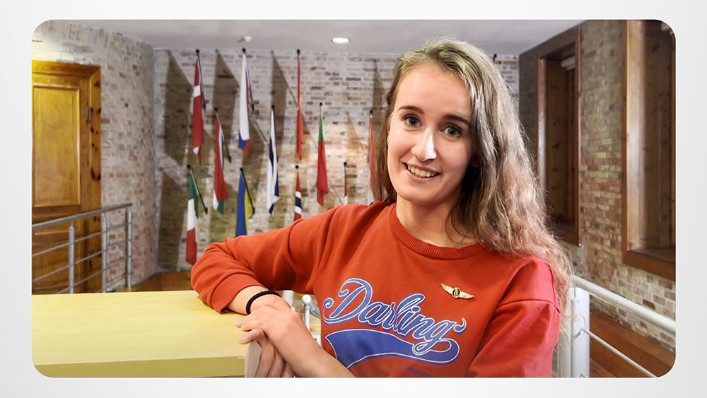 Adela szólóauditorrá vált @az életben